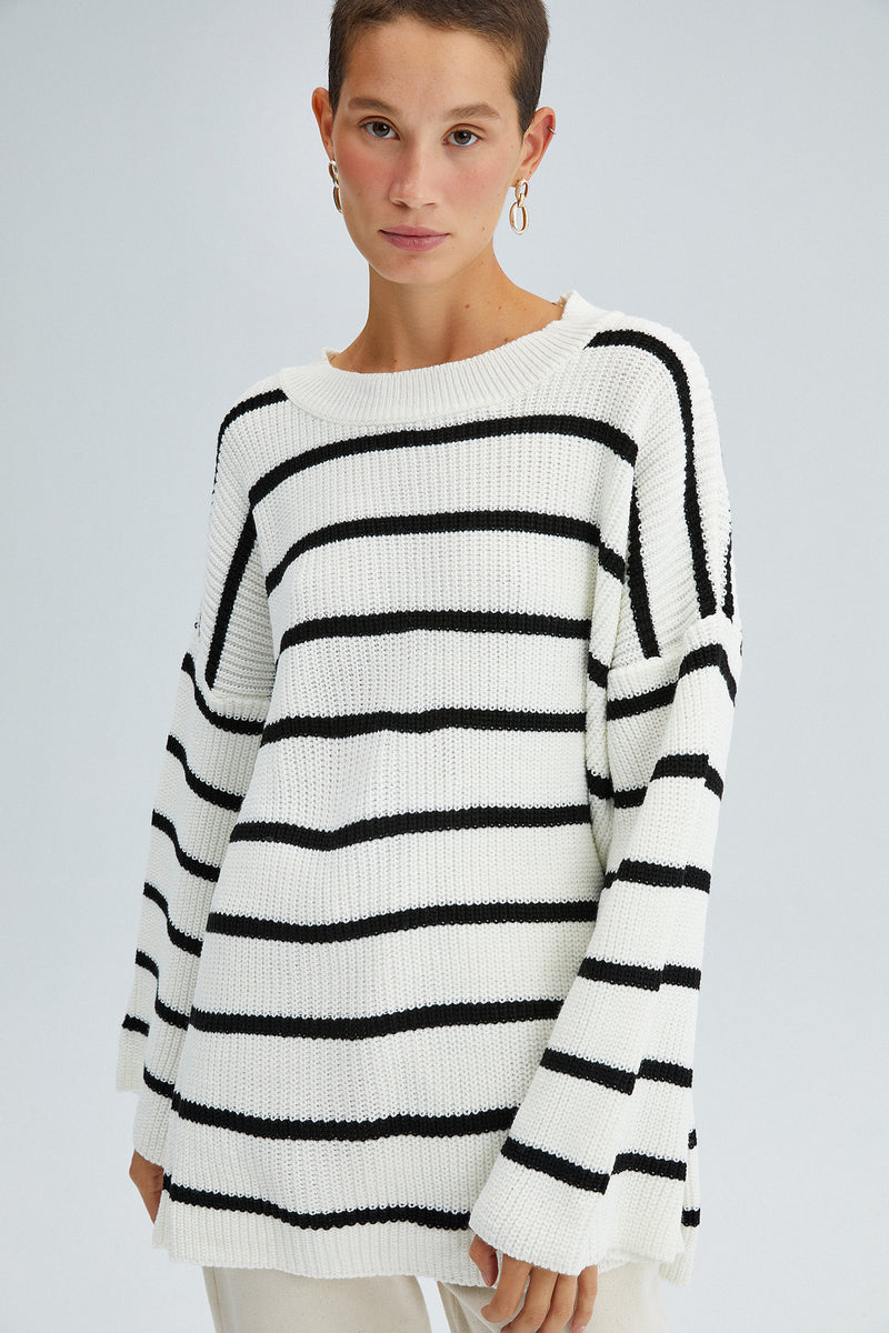STRIPED OVERSIZE KNIT TUNIC – Touché Europe